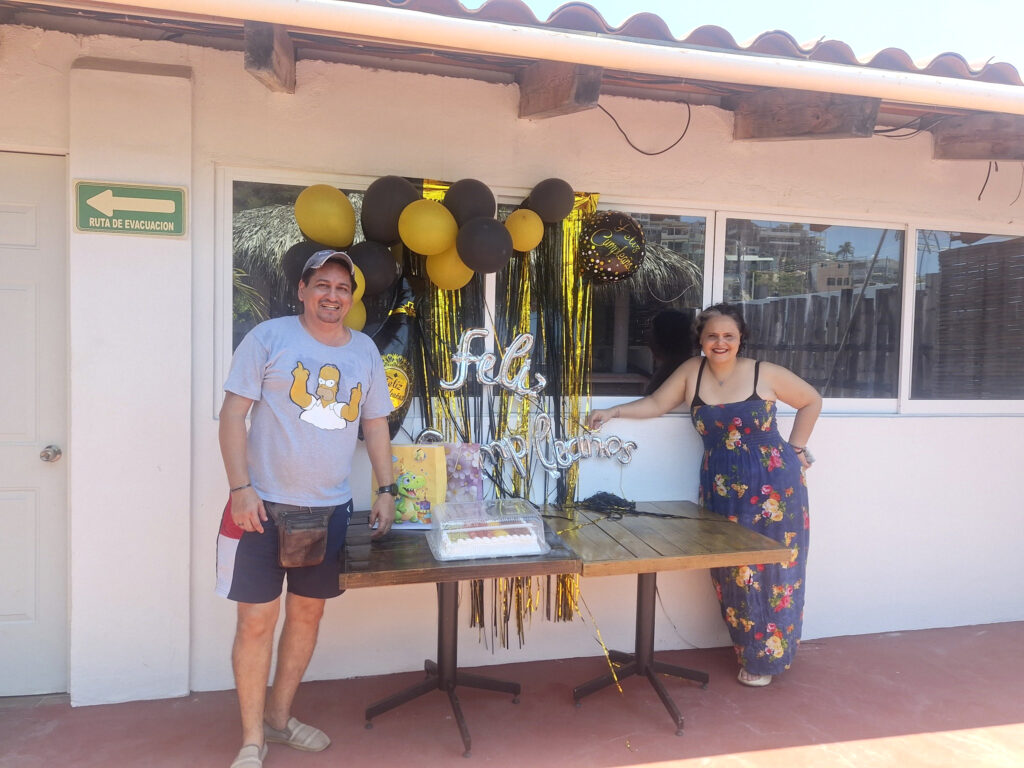 Un Quincuagésimo Aniversario Inolvidable: Hugo Alberto Falcón Páez ...